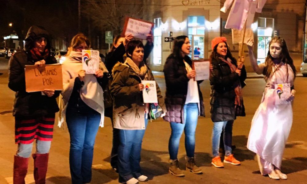 El arte como forma de protesta pacífica. Radio 3 Cadena Patagonia