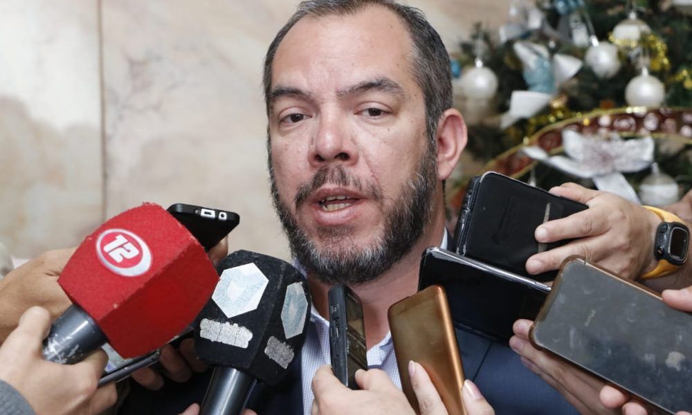 Grazzini: “Tenemos que discutir la minería como matriz productiva”