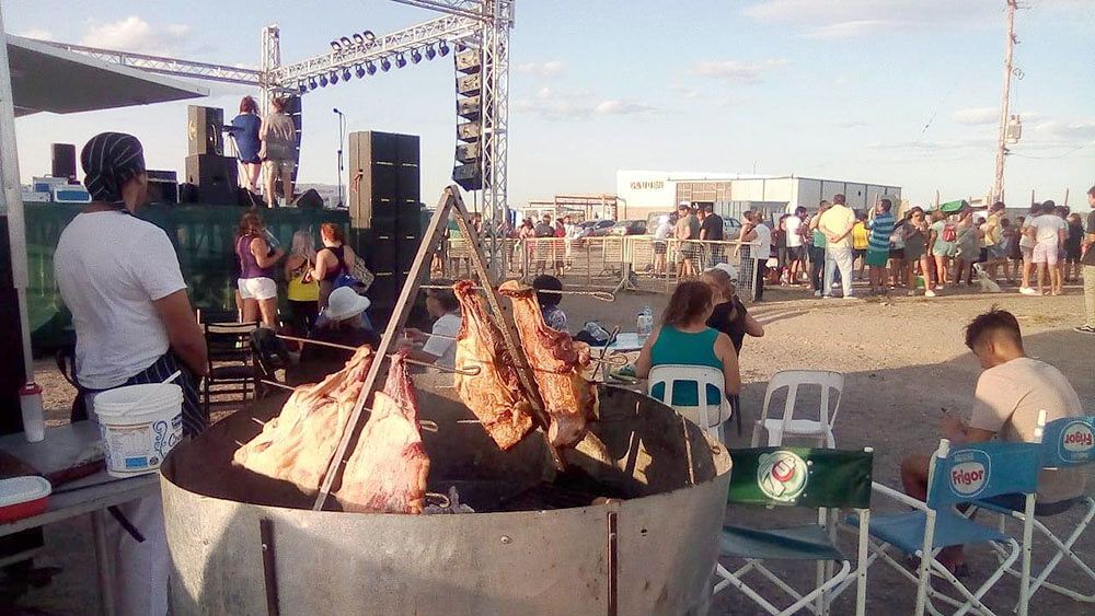 Comenzó la Fiesta del Río en la zona de El Elsa