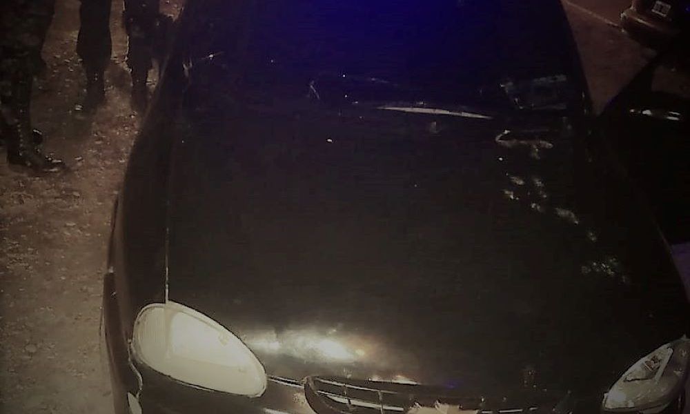 Trelew: a los tiros desde un auto manejado por una mujer - Radio 3 ...