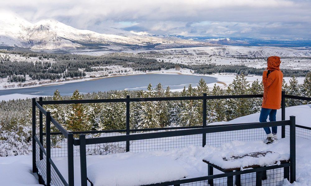 MIRÁ EL VIDEO | Así de hermoso es Esquel cuando se cubre de nieve