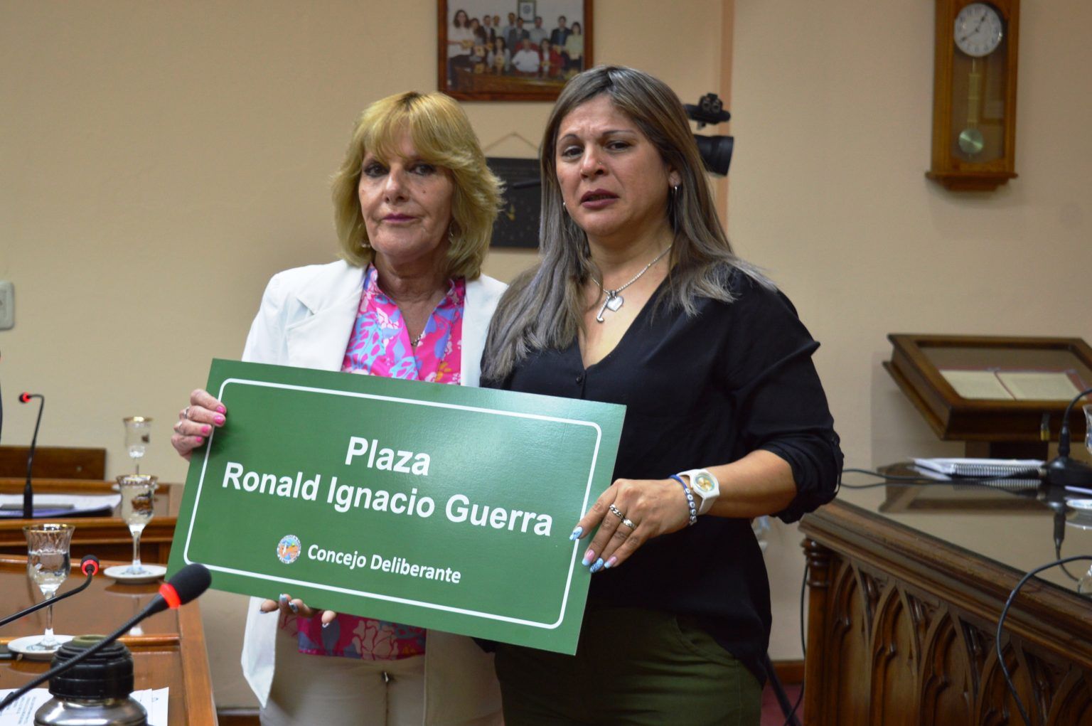 Una plaza de Playa Unión llevará el nombre de Ronald Guerra - Radio 3 ...