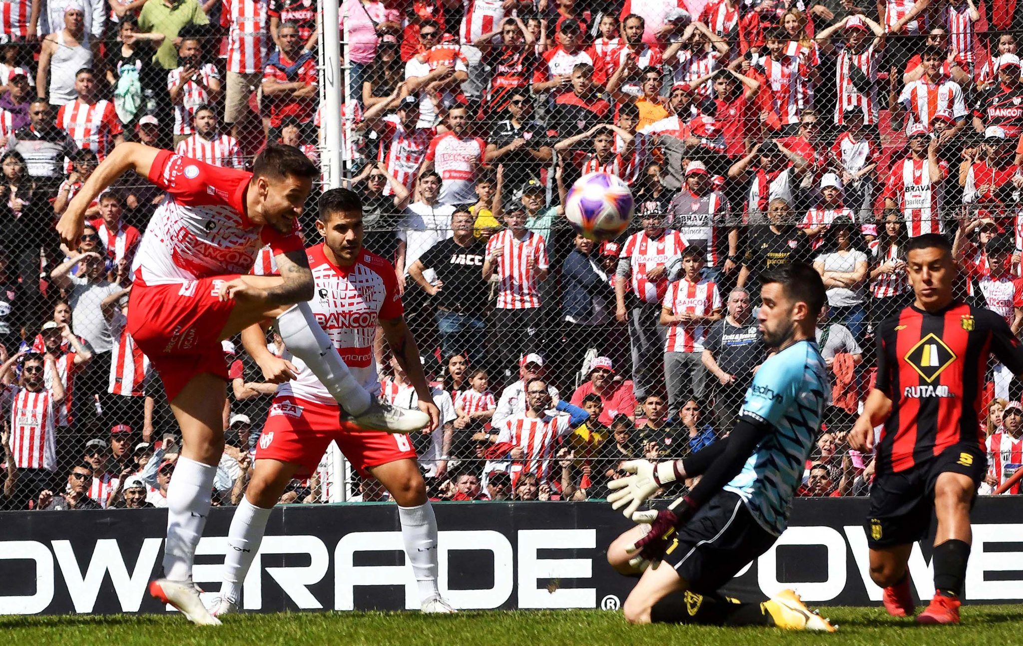 Madryn perdió con Instituto y también se quedó afuera de la Copa Argentina