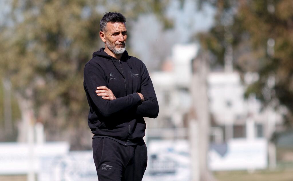 Pablo Quatrocchi inició su interinato en Estudiantes - Radio 3 Cadena ...