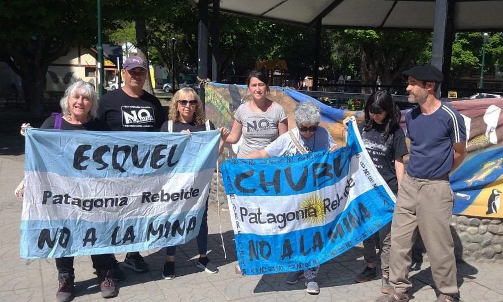 Esquel se moviliza contra la megaminería, celebrando 20 años de lucha