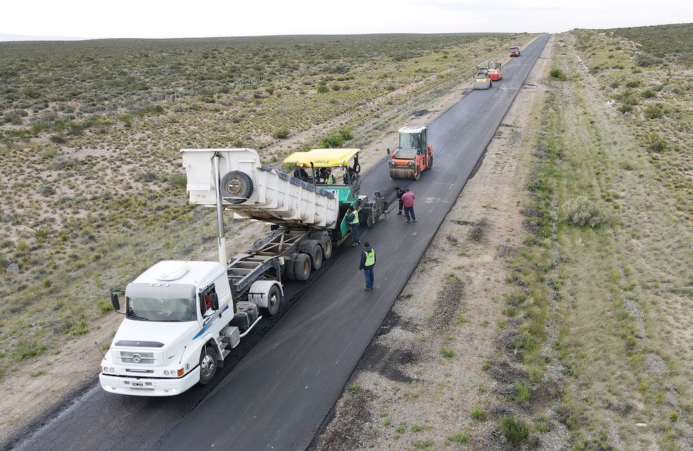Ruta 25: La repavimentación entre Las Plumas y Las Chapas avanza con 3 ...
