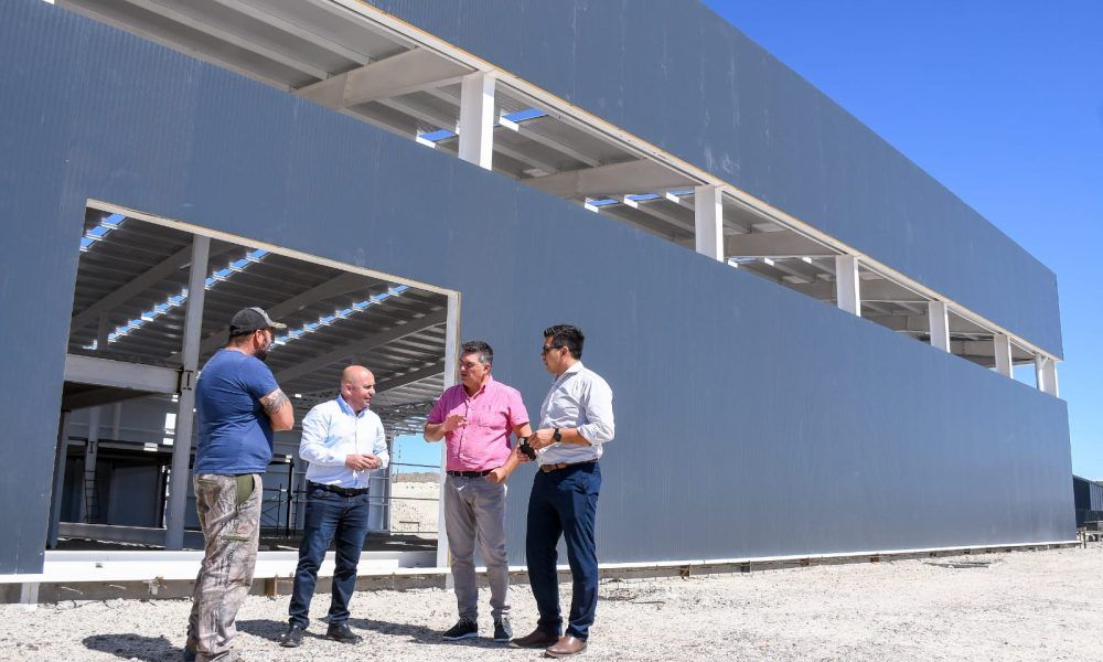 Toyota construye una nueva concesionaria en Madryn - Radio 3 Cadena ...