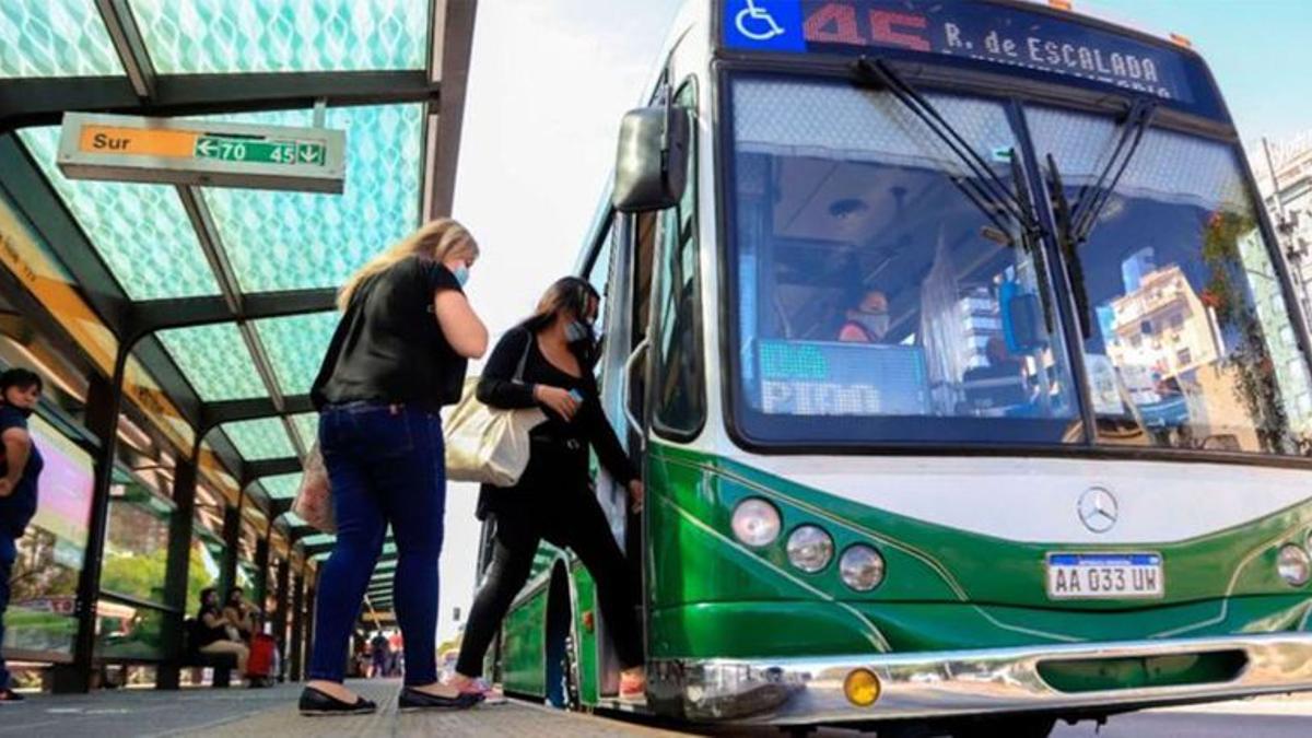 Aumentan las tarifas de colectivos y trenes en el AMBA
