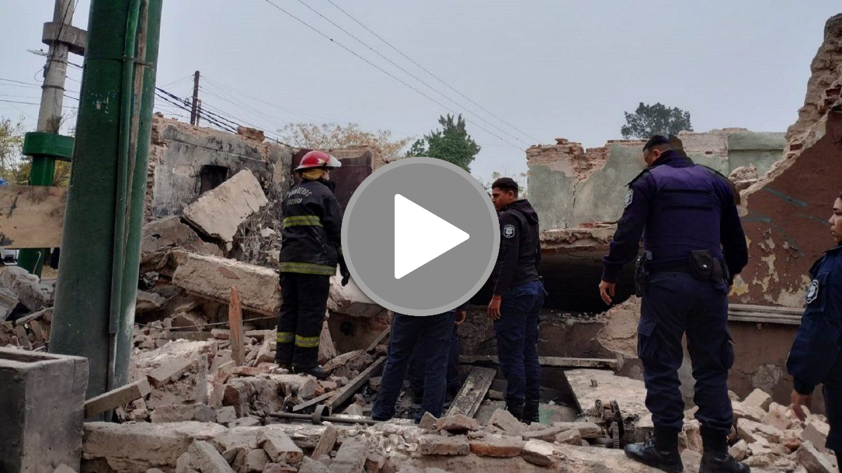 MIRÁ LOS VIDEOS | Un obrero murió tras el derrumbe de una obra en Ituzaingó - Radio 3 Cadena ...