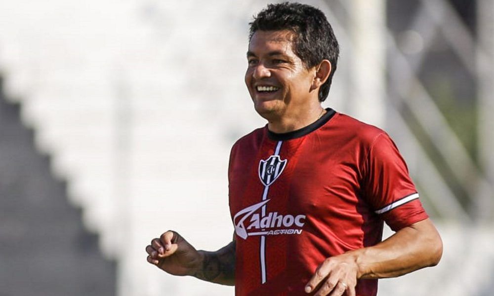 El “Pulga” Rodríguez evoluciona favorablemente - Radio 3 Cadena Patagonia