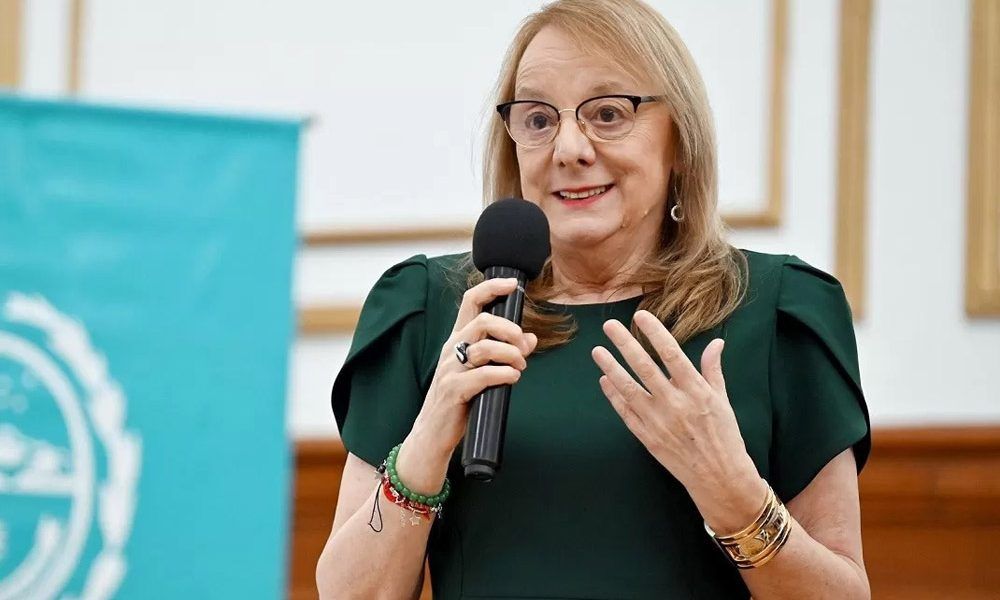 Alicia Kirchner es precandidata a senadora por Santa Cruz - Radio 3 ...