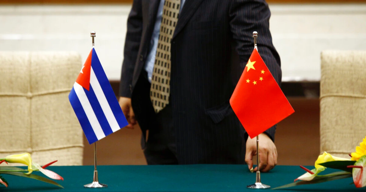 China rechaza versiones estadounidenses sobre una base espía en Cuba