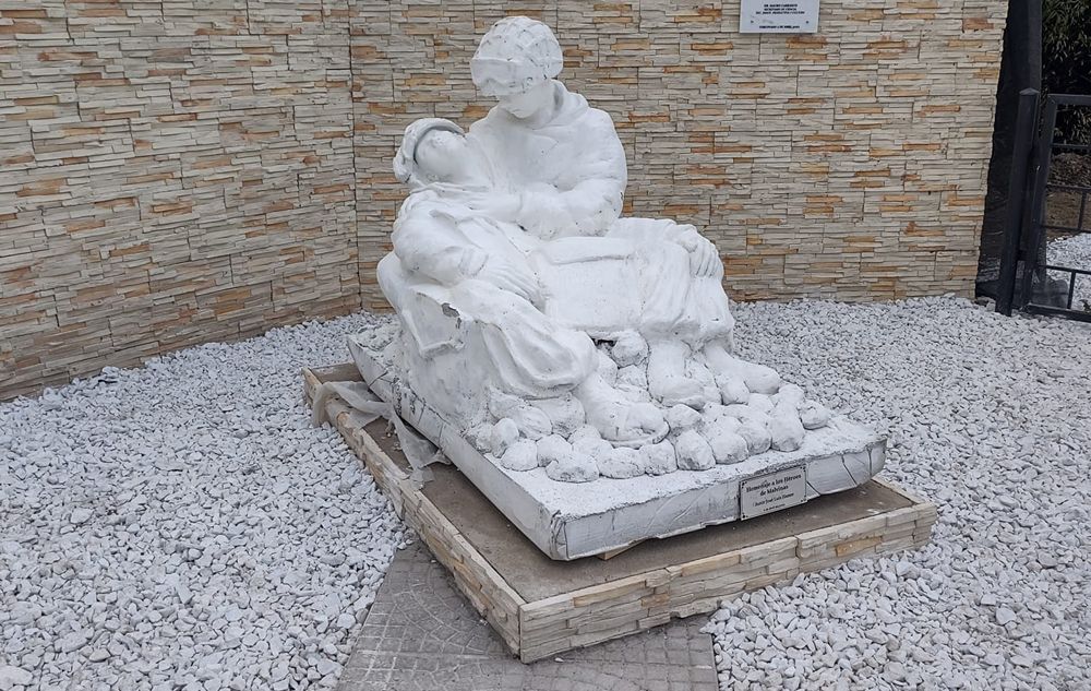 Malvinas: El monumento de Madryn, uno de los más emblemáticos de la ...