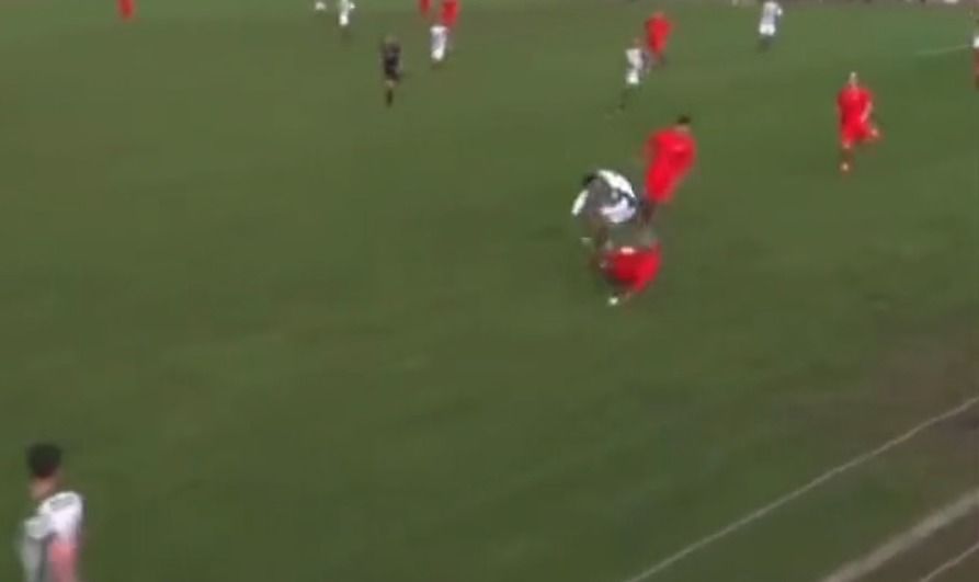 MIRÁ EL VIDEO | Un jugador de Germinal recibió una criminal patada y el ...