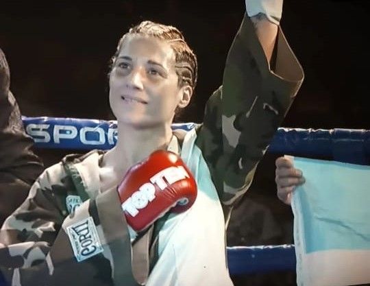 "Soy una campeona sin cinturón", dijo Matthysse tras pelear en Macedonia