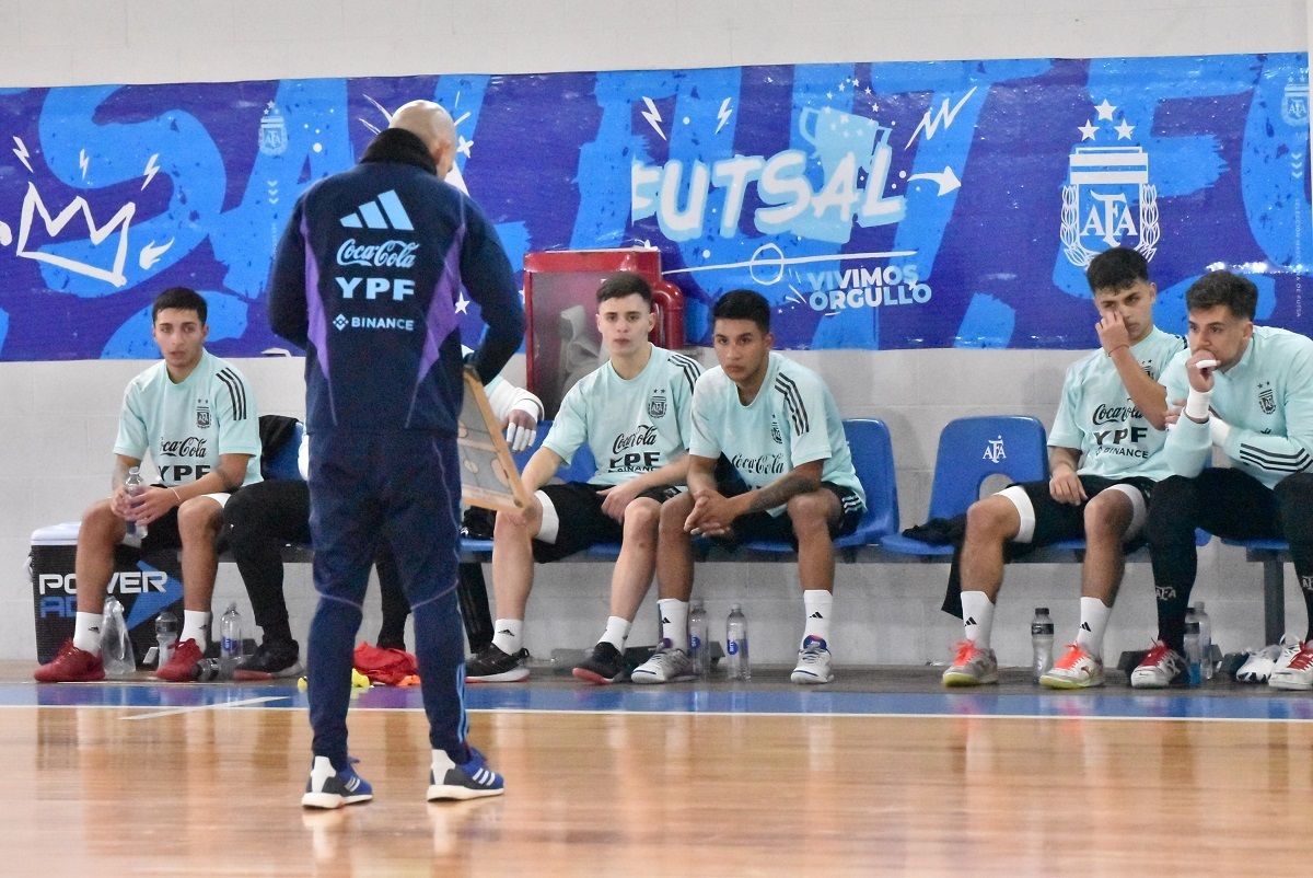 Los seleccionados argentinos de Futsal viajan a Bolivia por la Liga ...