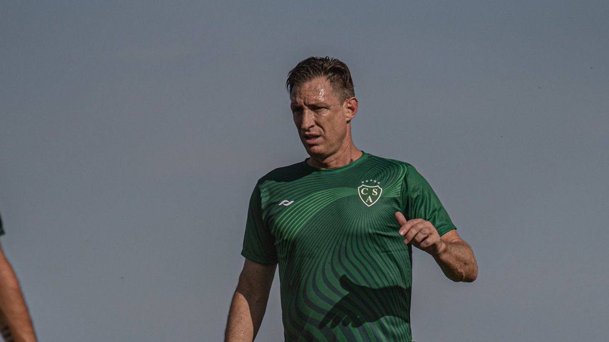 Facundo Sava se convirtió en el nuevo entrenador de Sarmiento - Radio 3 ...