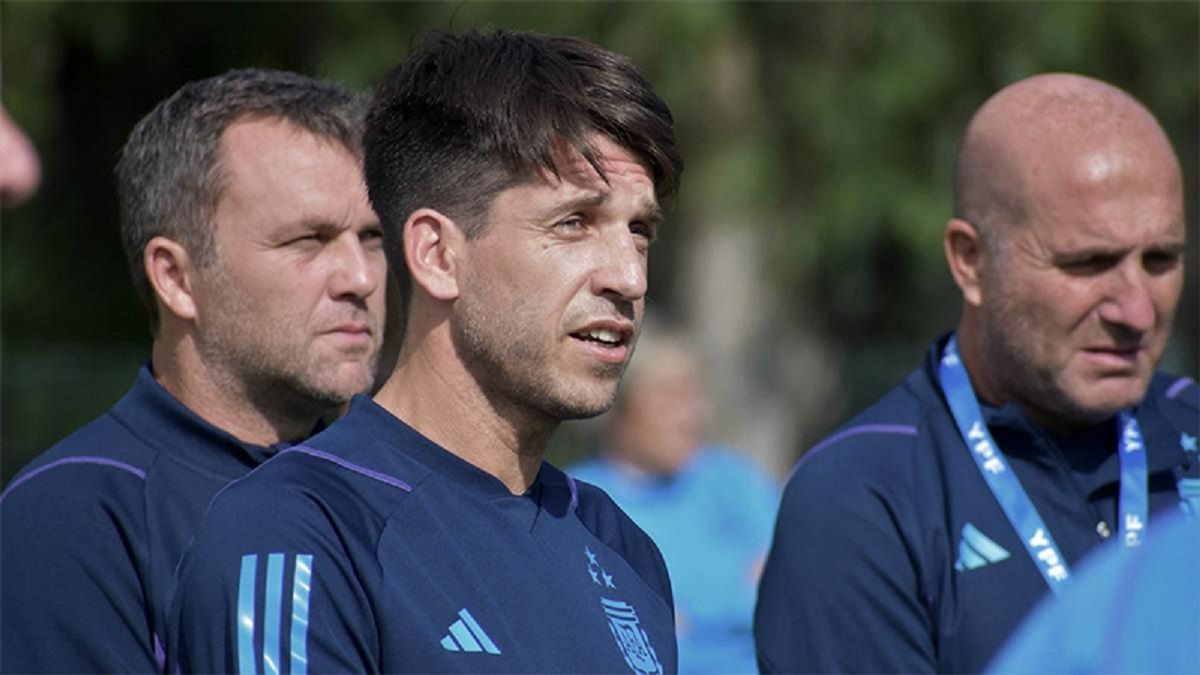 Diego Placente se mostró optimista para el clásico entre Argentina y ...