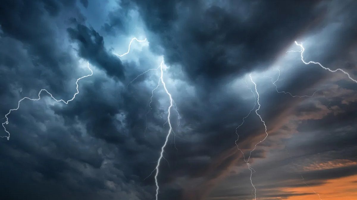 Alertas por tormentas fuertes e intensos vientos en varias regiones del ...