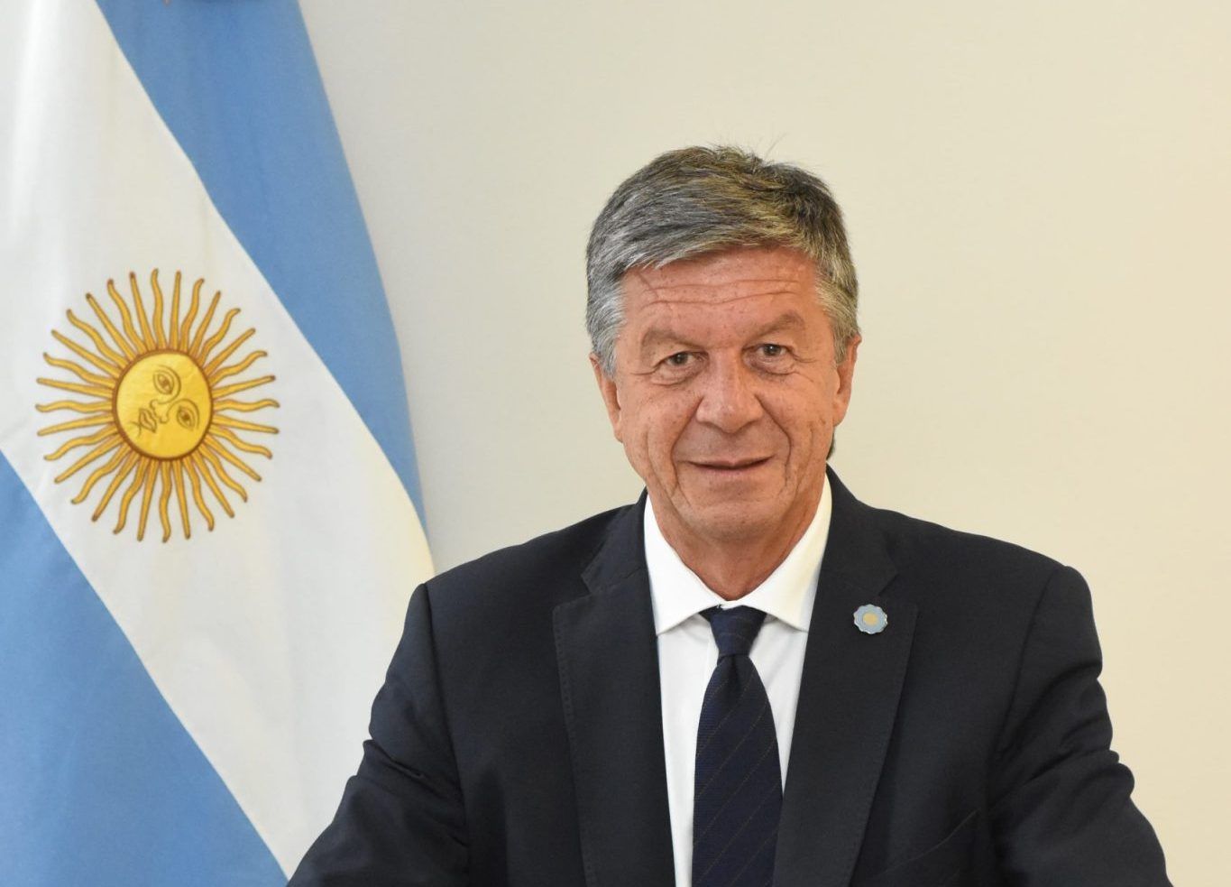 Menna aseguró que Chubut hará todo lo necesario para reclamar por sus ...