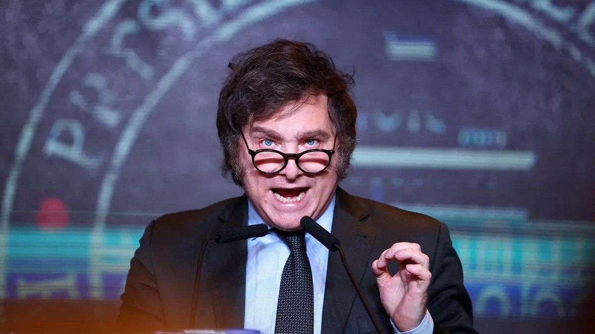 Milei anunciará esta noche en cadena nacional el plan de desregulación ...