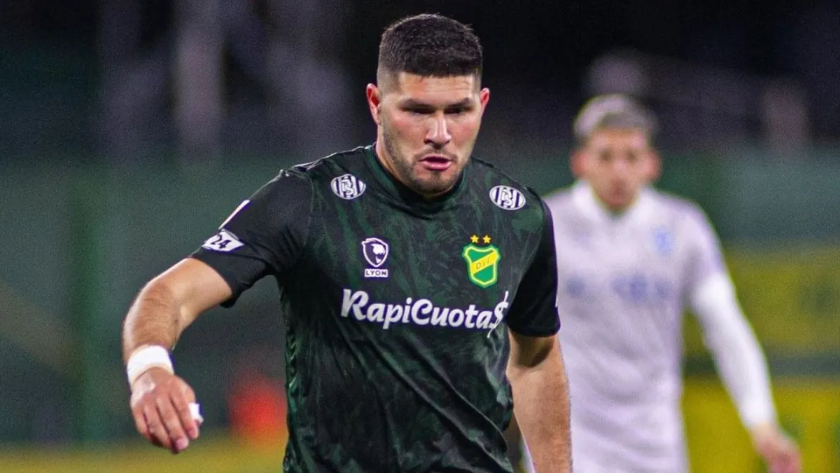 Defensa pierde a David Barbona por casi toda la temporada - Radio 3 ...