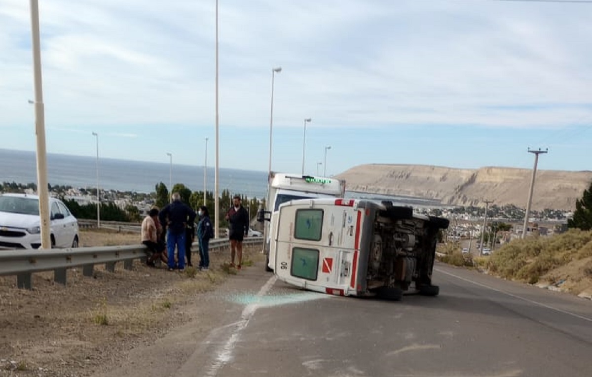 Accidente en Ruta 3: trató de esquivar un auto y volcó - Radio 3 Cadena Patagonia