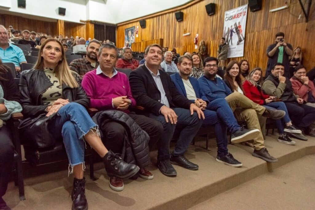 El exfutbolista Gabriel Calderón presentó por primera vez el avance de ...