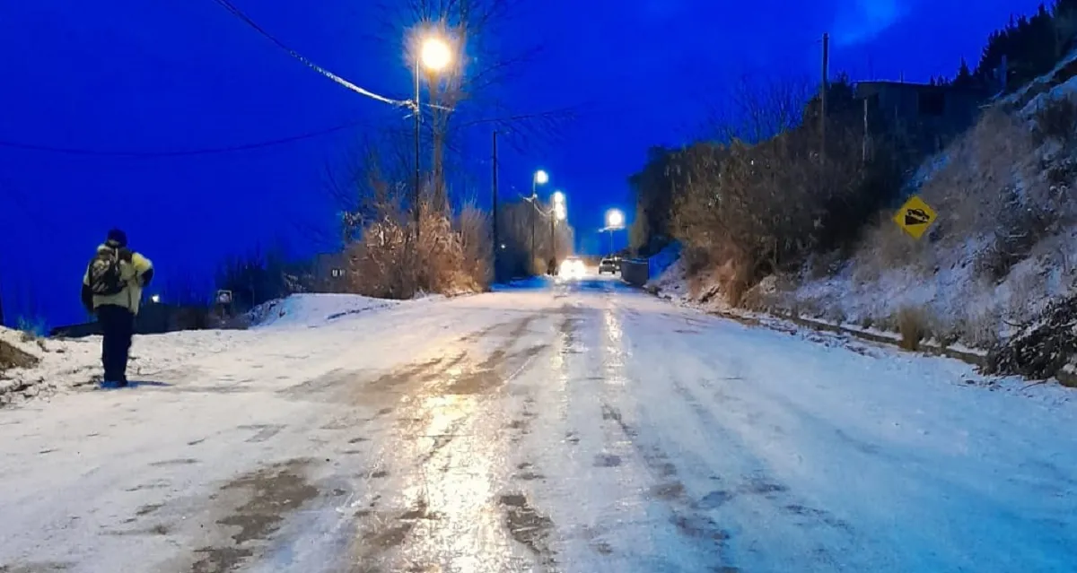 Esquel aconseja precaución en la circulación debido a la nieve y bajas ...