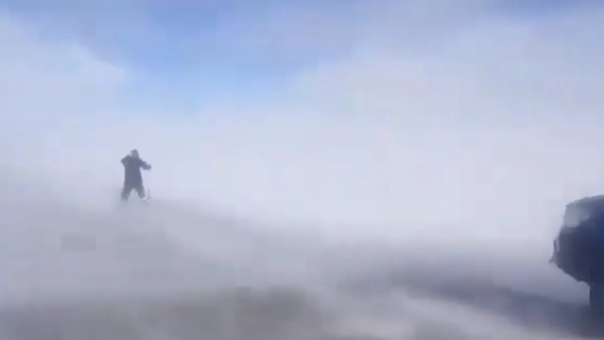 MIRÁ EL VIDEO | El viento blanco en Santa Cruz que elevó el nivel de ...