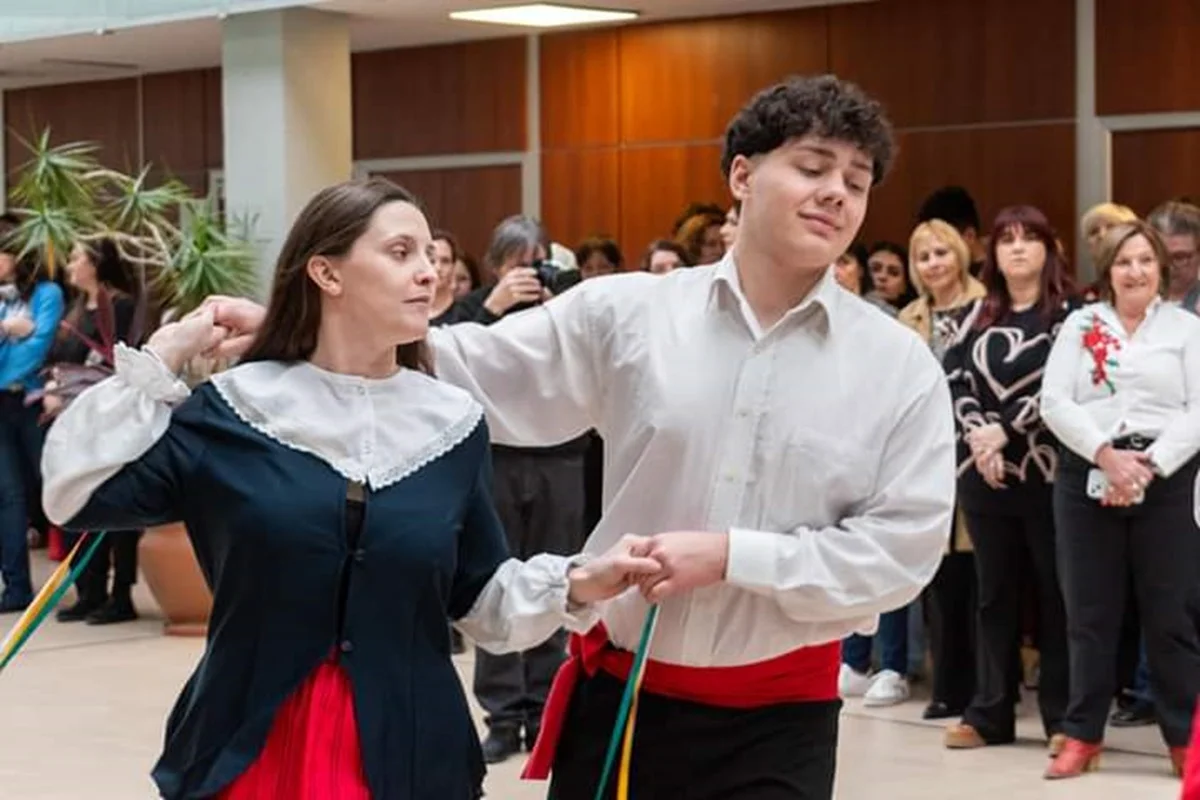 150 Años de Gaiman: Muestra histórica y entrega de distinciones en la Legislatura - Radio 3 ...