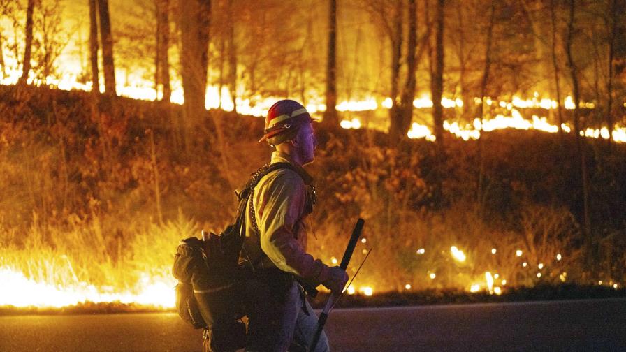 Estados Unidos combate incendios forestales en California y el noreste ...