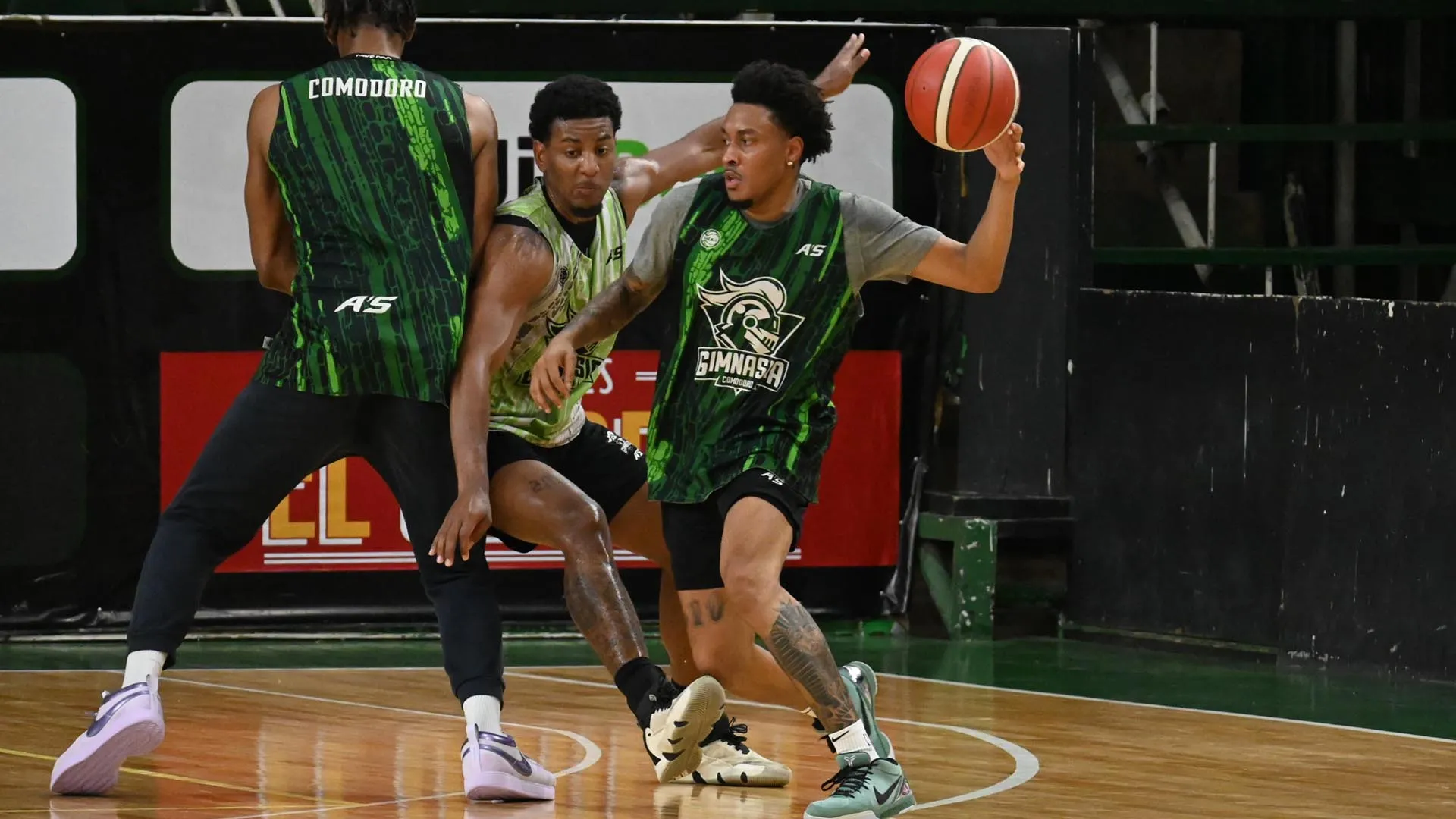 Stokes tras su llegada a Gimnasia de Comodoro: "estamos para competir y ...