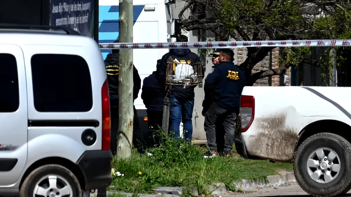 Habrá nuevas detenciones por el triple crimen de Florencio Varela - Radio 3 Cadena Patagonia