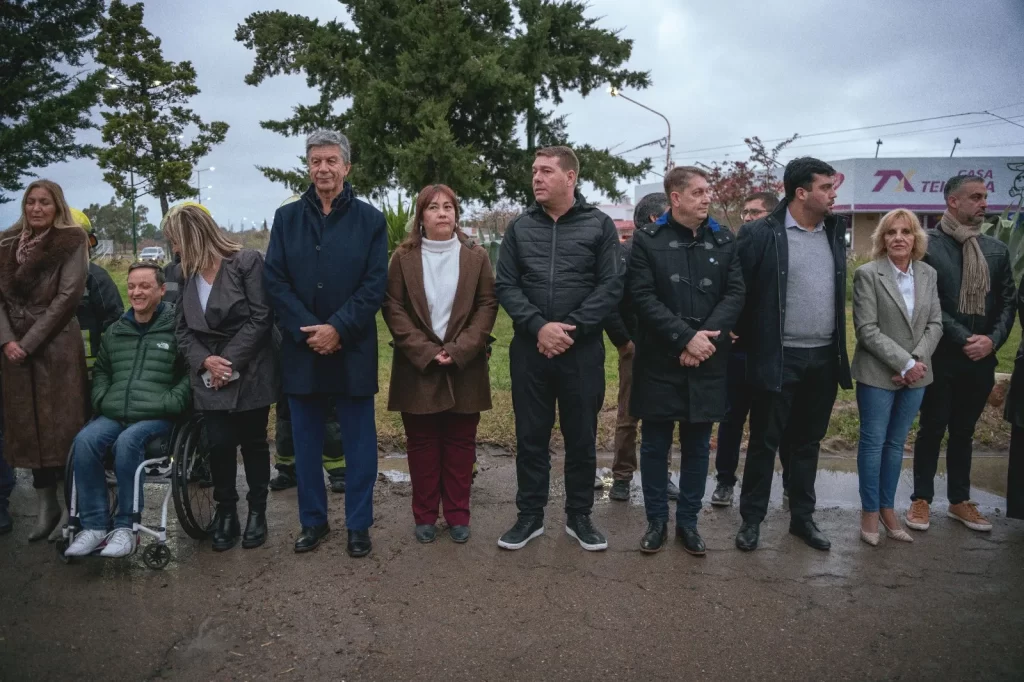 Biss acompañó el acto por el Día Nacional del Bombero Voluntario en ...